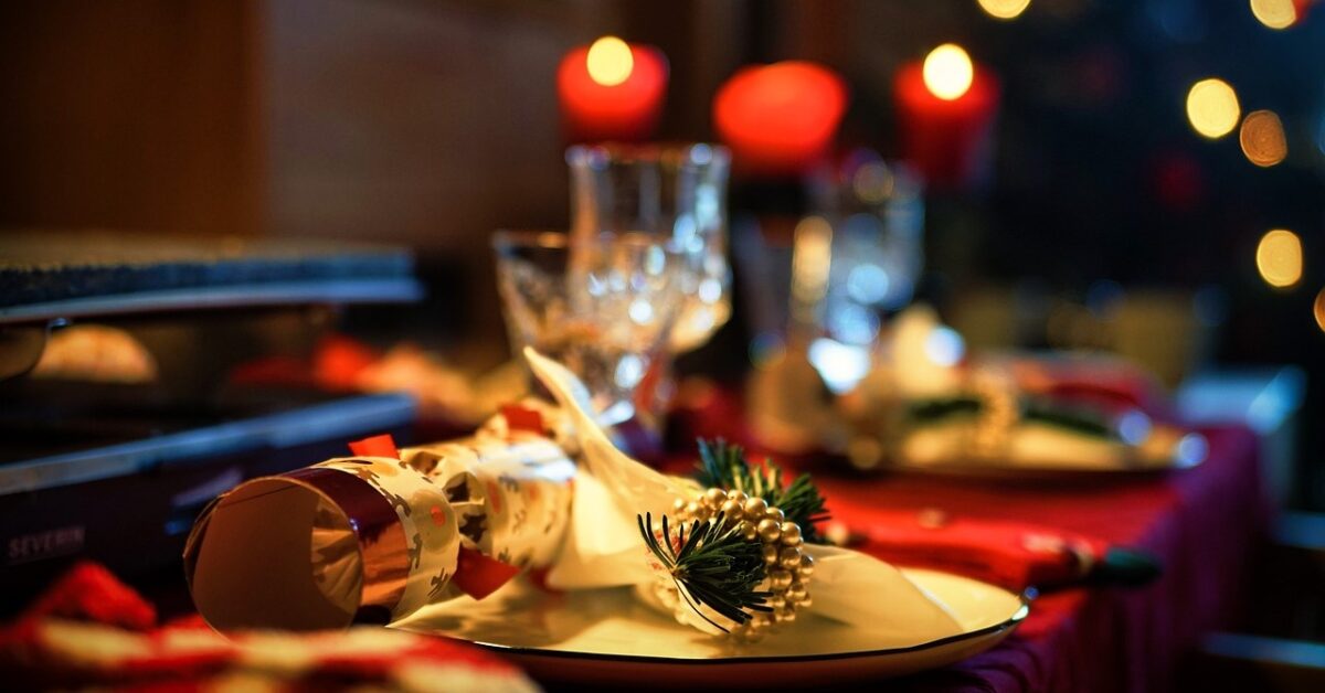 Come realizzare un centrotavola natalizio: 5 idee semplici e bellissime